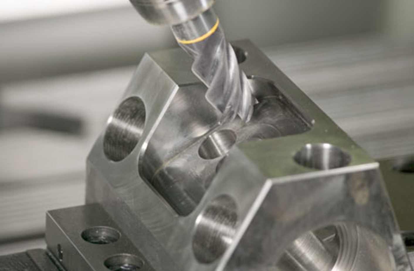 TNC 620 contouring control | HEIDENHAIN control